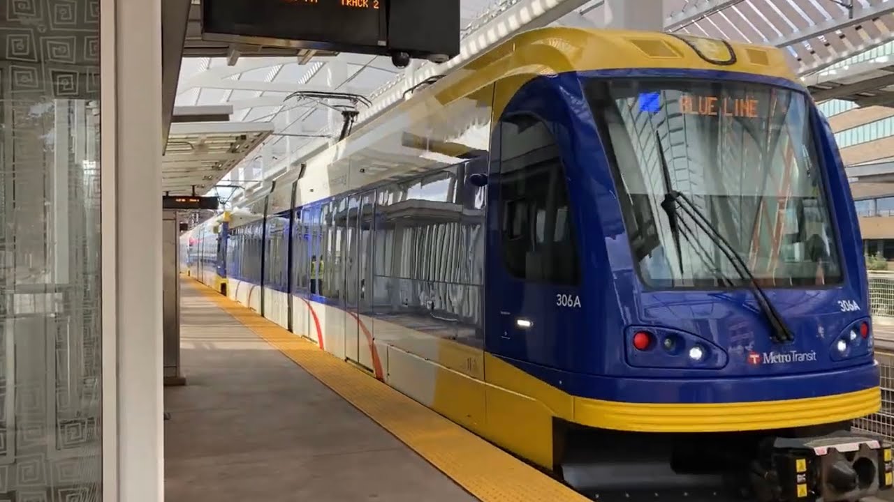 The New LRVs Are Here! - Riding All Three LRV Types on the Metro Blue ...