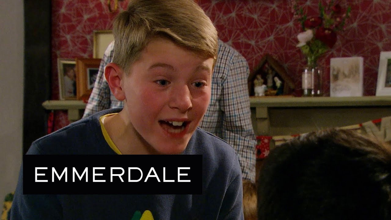 Emmerdale - Archie Breaks One of Arthur's Decorations He Made in Memory ...