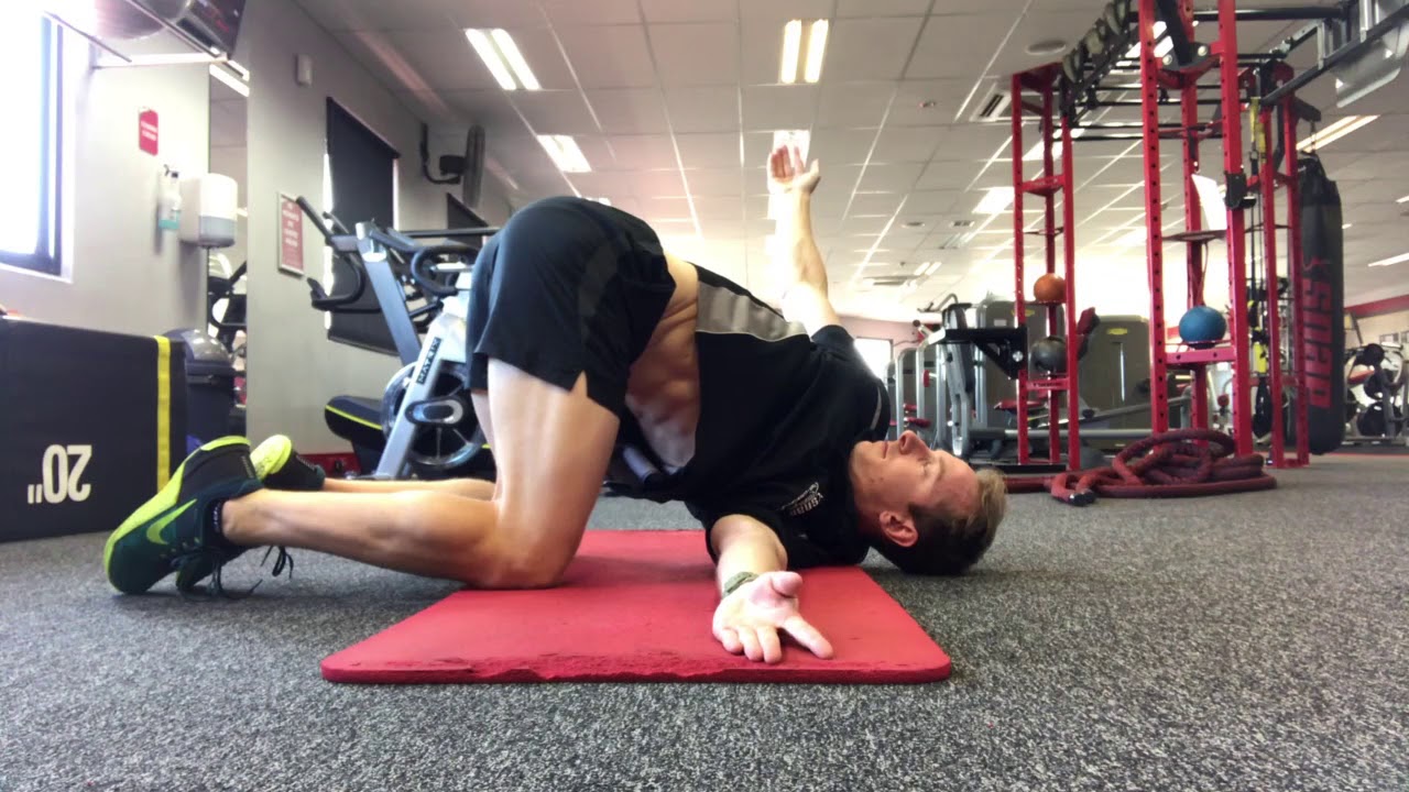 Thoracic Twist - Technique - YouTube