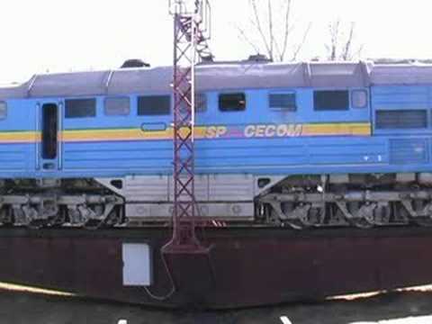 Engine 2TE116-1699 on Tartu station's turntable - YouTube