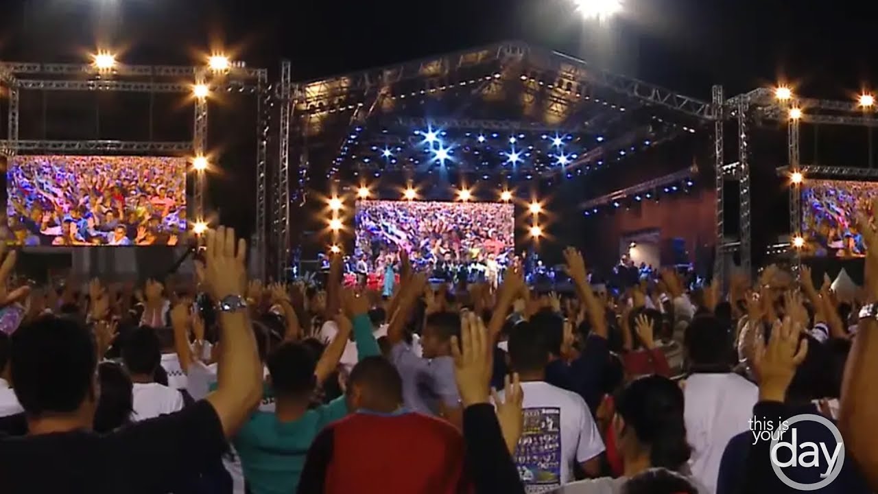 Bring Back the Cross - Part 3 - a special sermon from Benny Hinn - YouTube