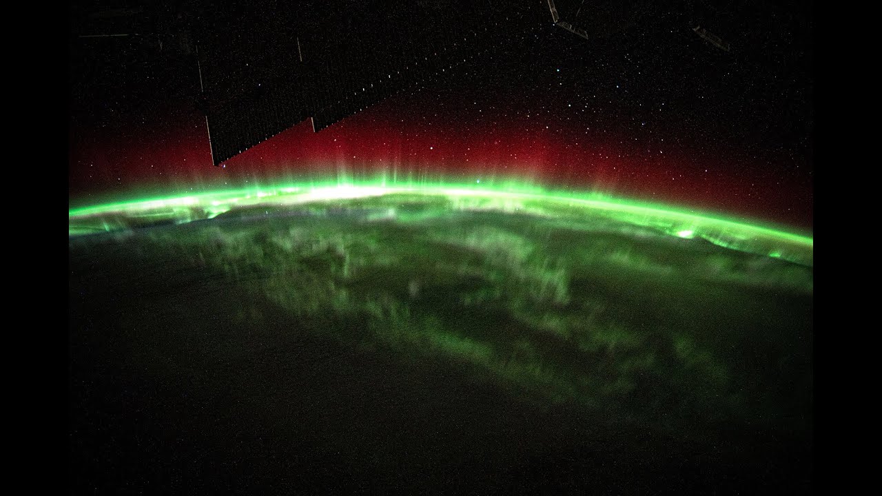 ISS Timelapse - Mid-August Aurora (17 August 2022) - YouTube