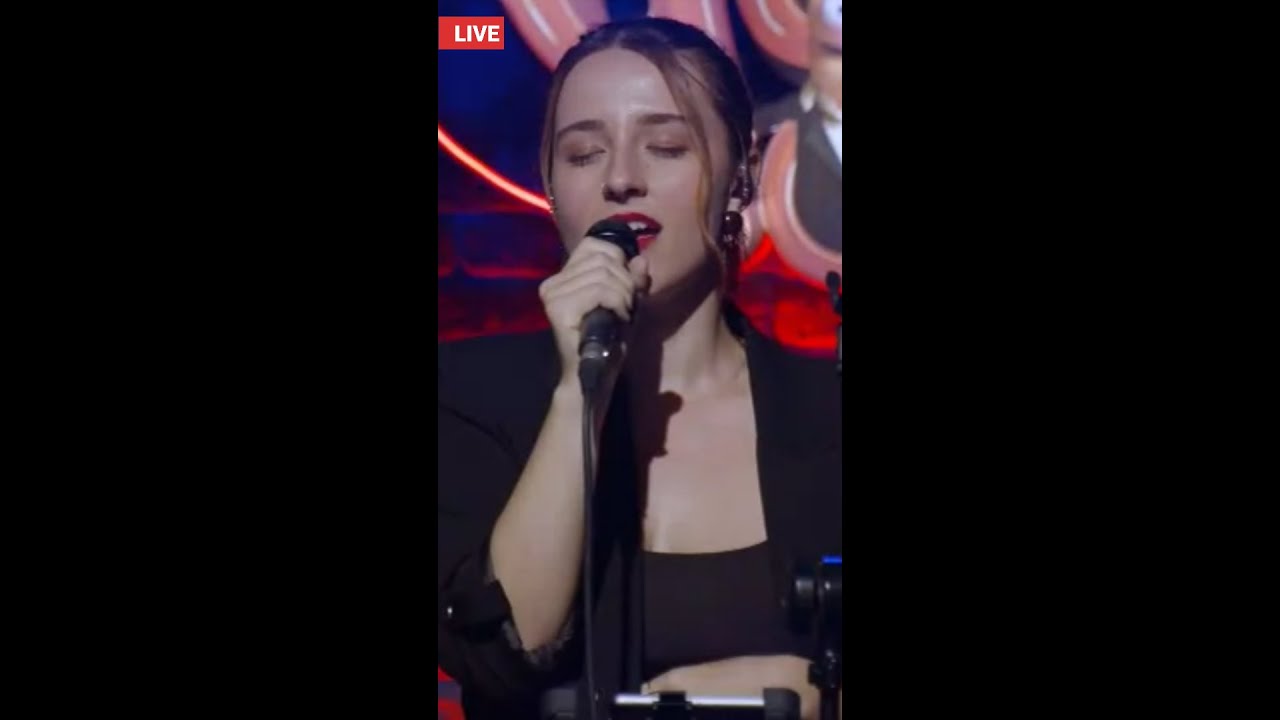 Group Pandami Live Performance, Vocalist Alara Canay, Songs Sertap ...