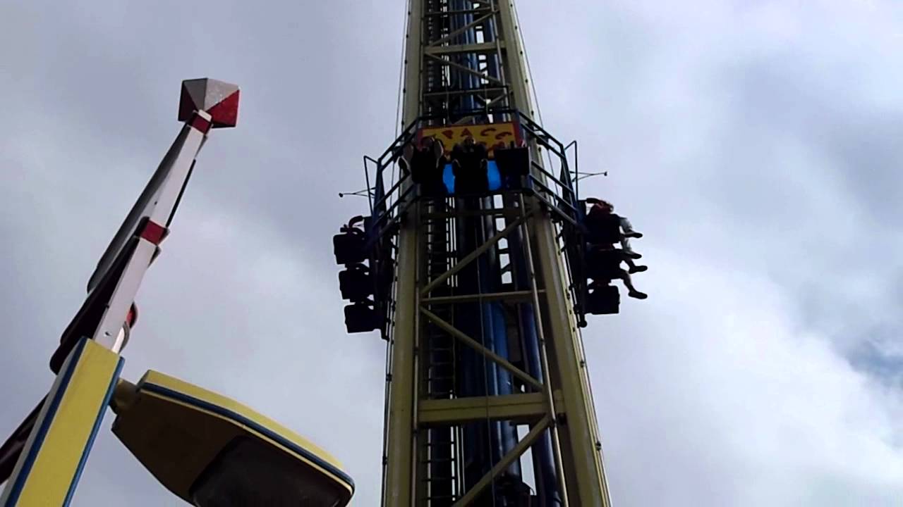Free fall tower ''Space shot'' - Prater, Vienna - YouTube