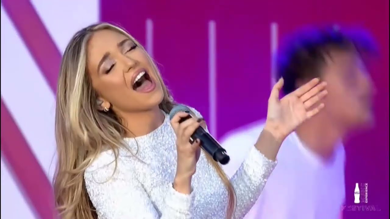 Ana Mena - Full Concert (Coca Cola Music Experience 2021) LIVE - YouTube