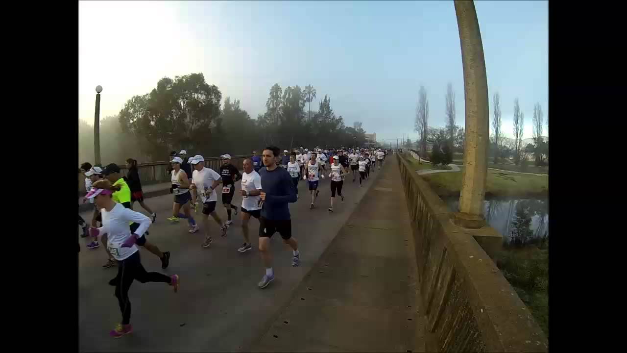 Mudgee Running Festival 25.8.13 Marathon Start - YouTube