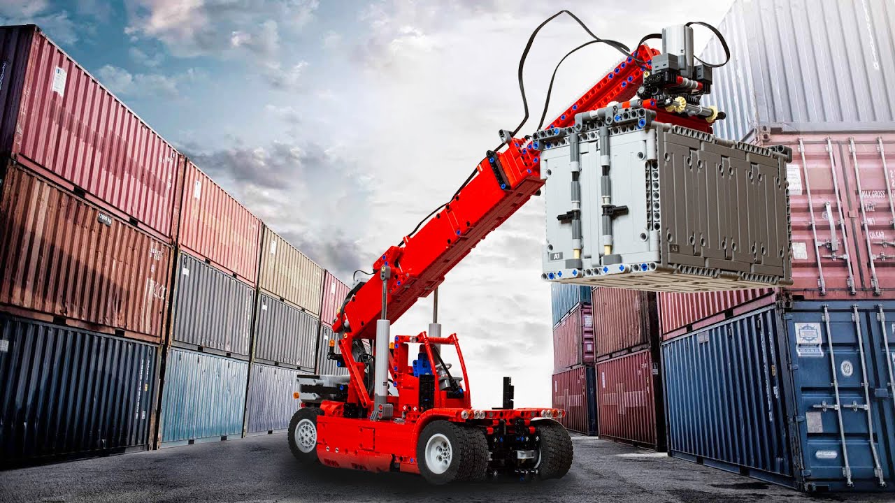 LEGO Technic Reachstacker (fully motorized) - YouTube