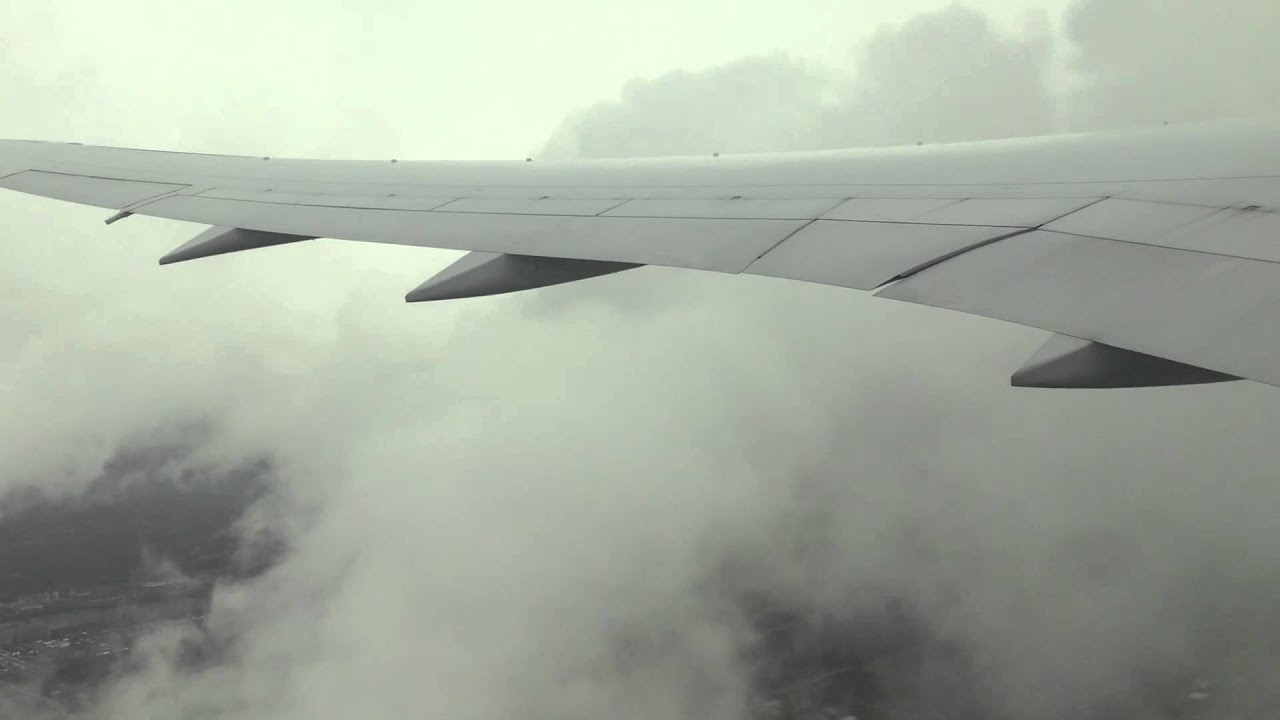 Air Canada Boeing 787-8 cruising altitude - YouTube