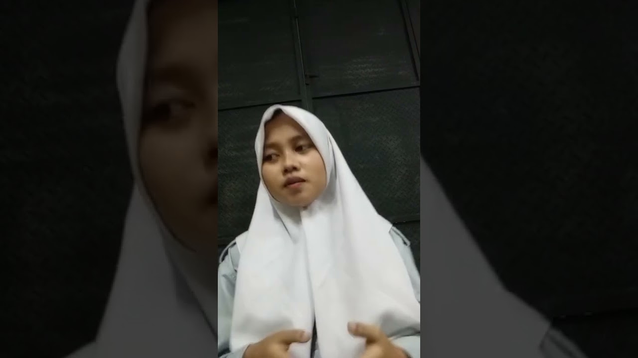 Nawang sari pribadi - descriptif text about my classmate "Alila Salsabila" - YouTube