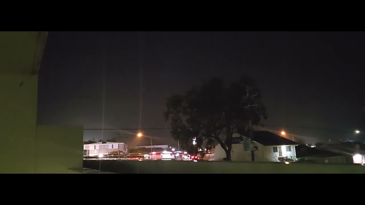 Lightning show Moranbah 26/11/2023 - YouTube