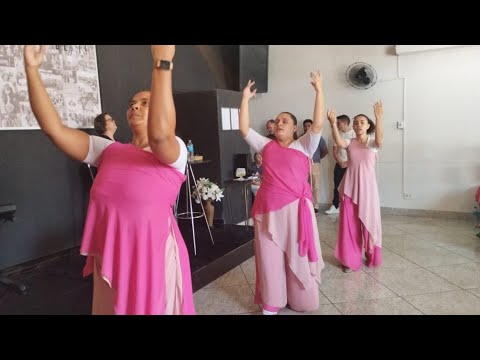 Coreografia Kadosh Lechá Abba Laura Souguellis