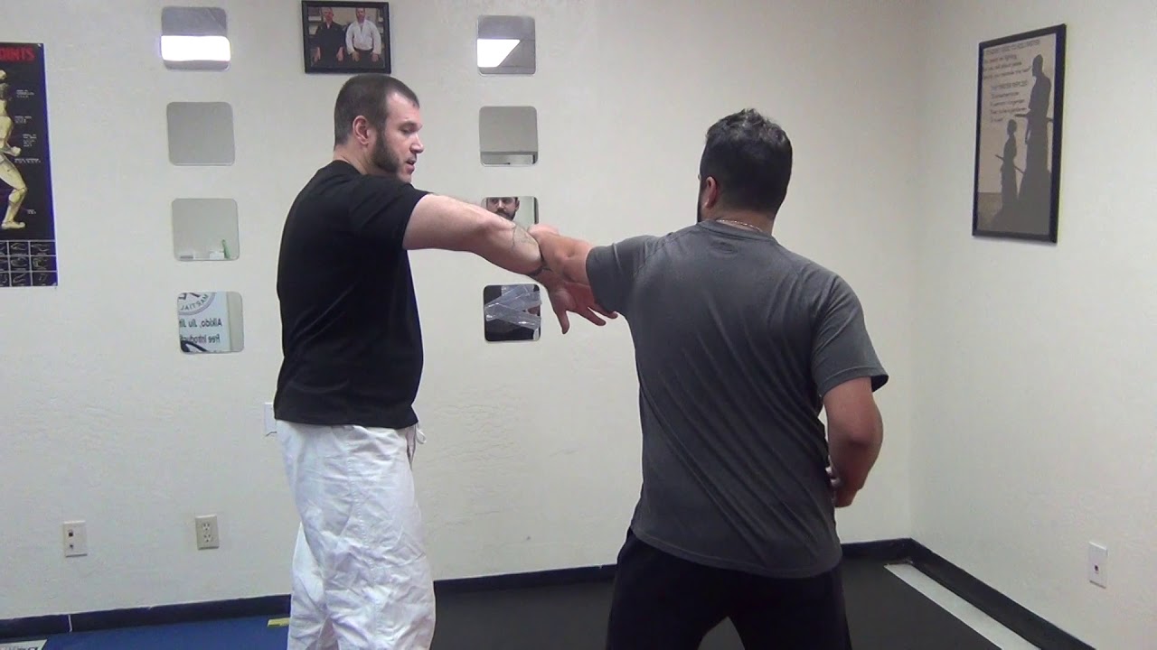 Wing Chun - Bong Sao/Tan Sao: Usefulness of Hand Positions - YouTube