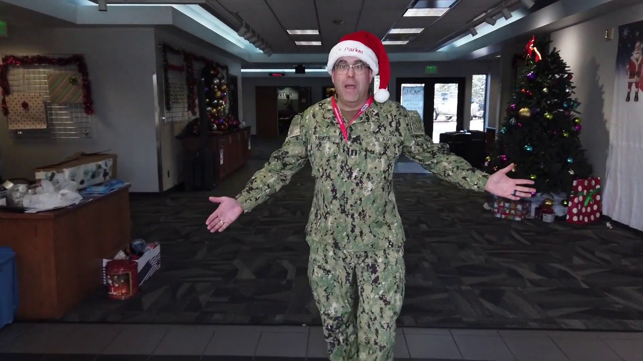 Walker Grad Gives Private Tour of NORAD Santa Tracker Headquarters ...