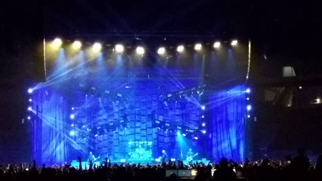 Dropping Plates - Disturbed (live in Hershey, PA) - YouTube