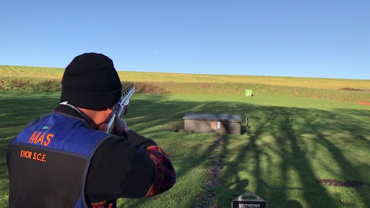 Slow-mo DTL shooting with a Perazzi HT5 - YouTube