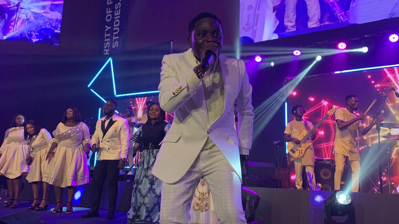 Brother Sammy “mind blowing” Praises at Obaapa christy’s 20th ...