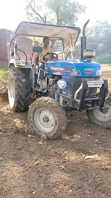 Power truck Euro 55 - YouTube