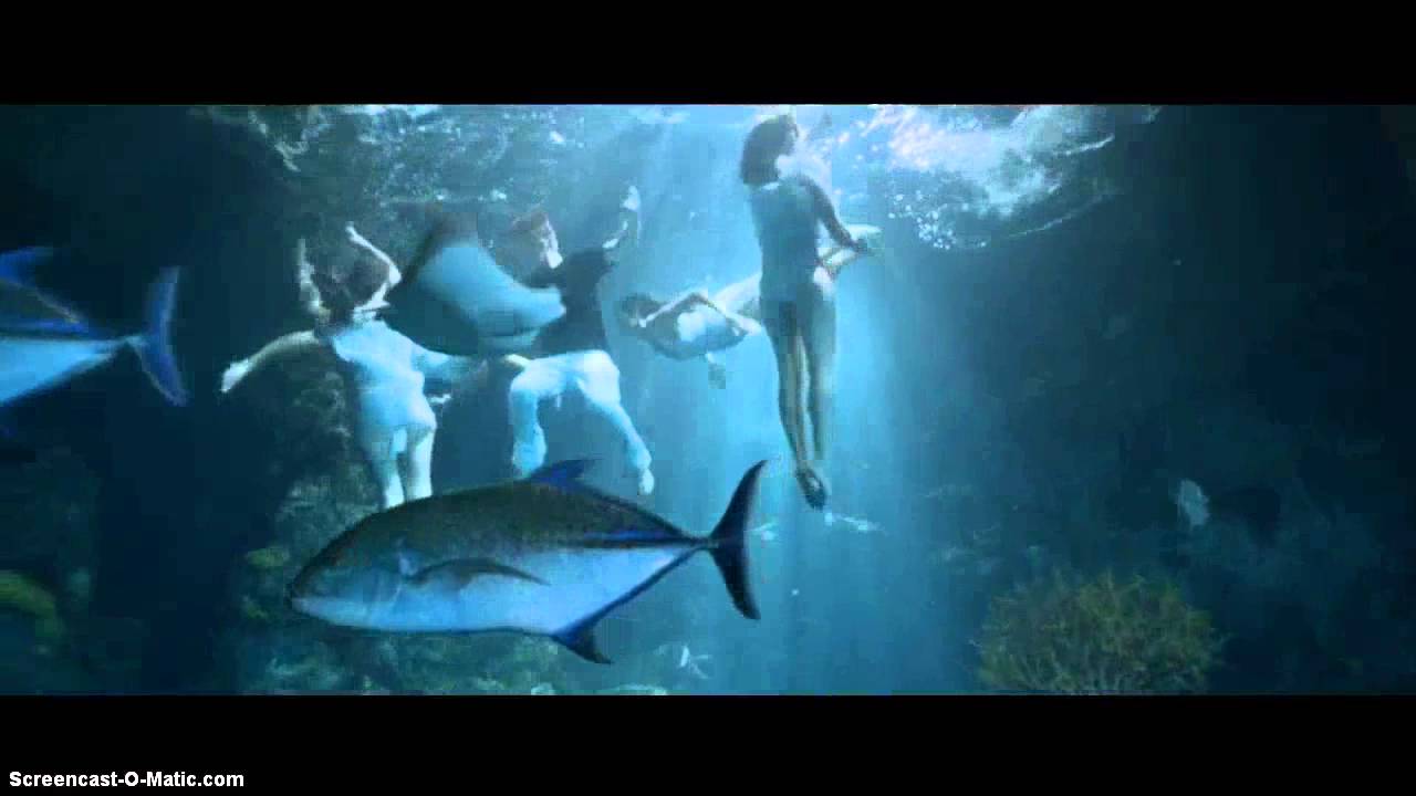 Selena Gomez And Justin Bieber Kissing Underwater