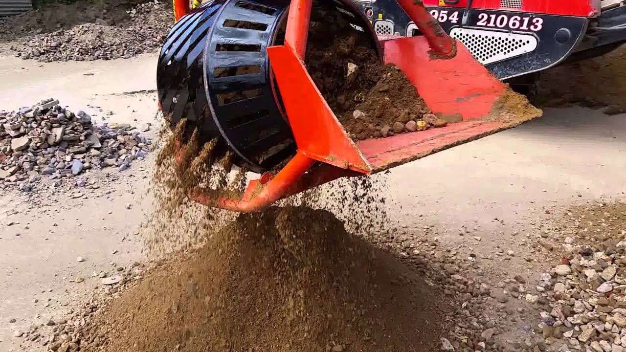 VID 4 OUR TEST TRIAL DIGGER MOUNTED SOIL SCREENER TROMMEL - YouTube