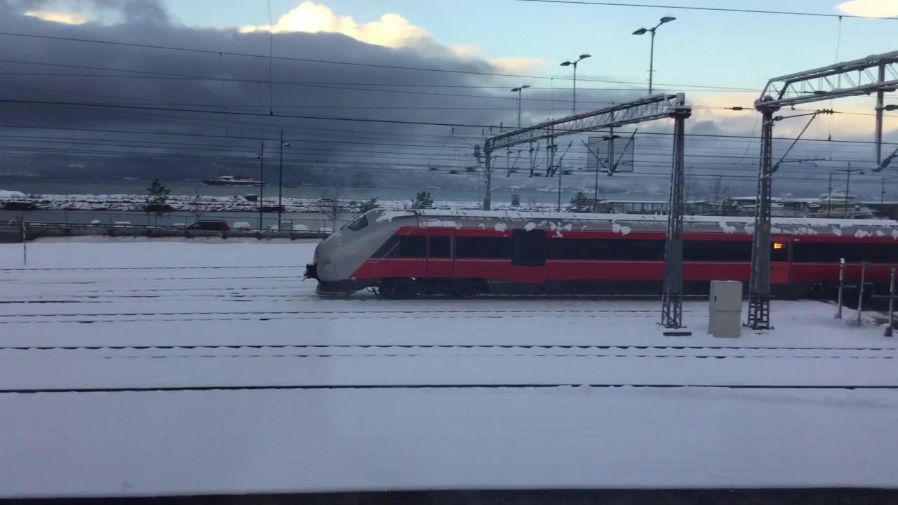 Trainspotting @ Trondheim, Norway - January 2017 - pt. 2 - YouTube