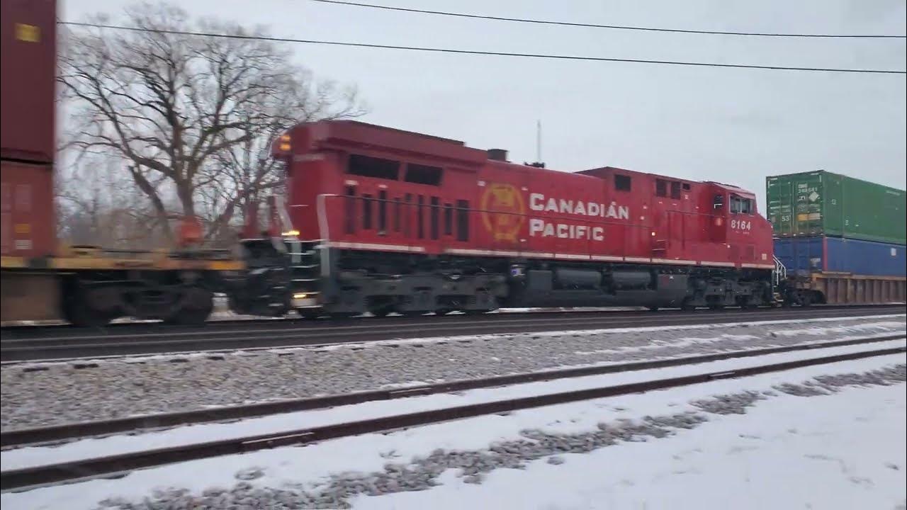 02/04/2022 CP 8164 mid dpu @TrainswithAndy - YouTube