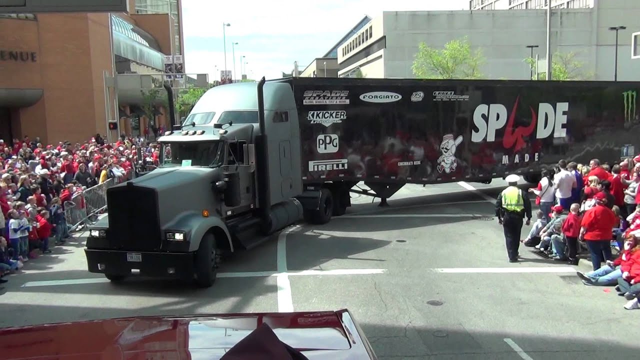 Spade Made Kenworth Semi-Truck Opening Day Parade 2012 - YouTube