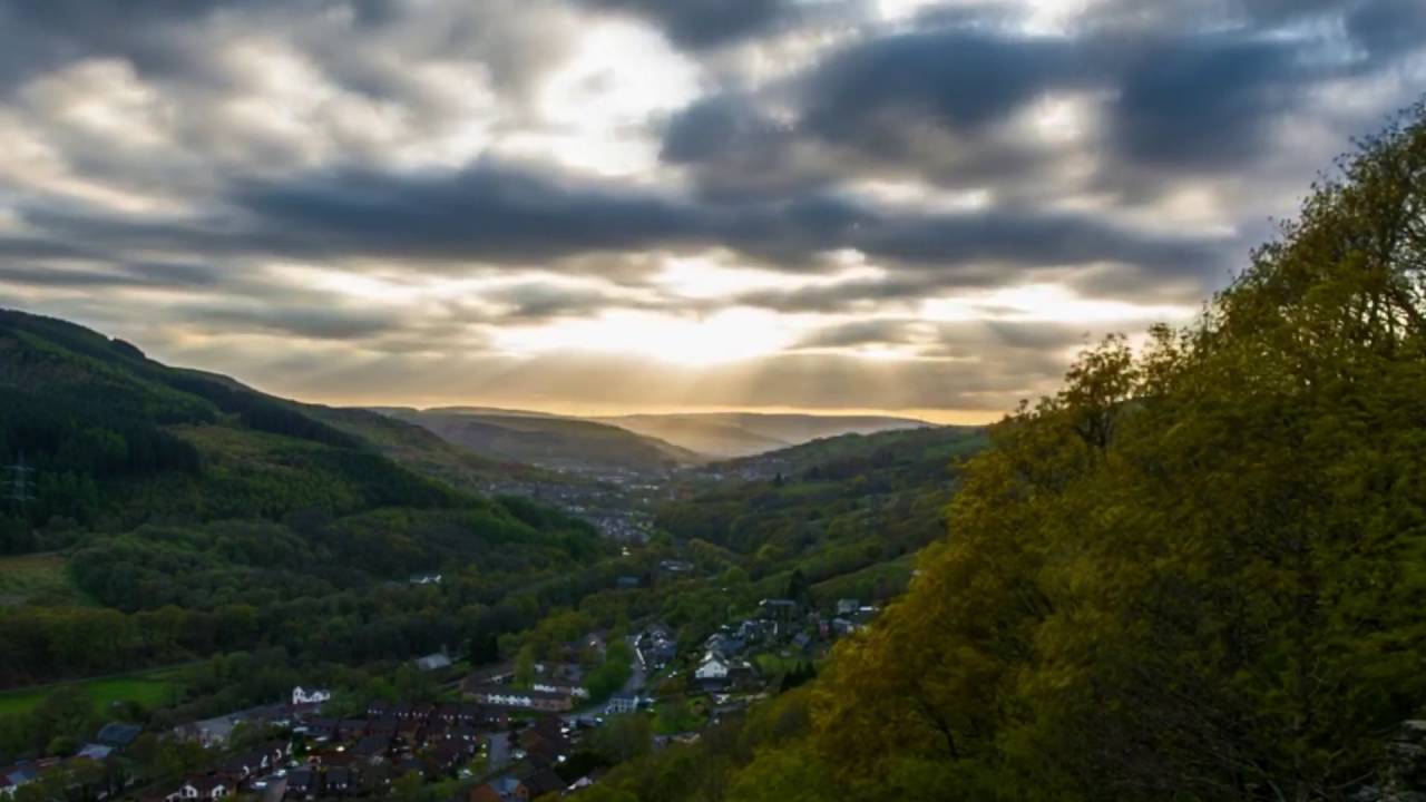 The Rhondda from top of Graigwen. Timelapse - YouTube