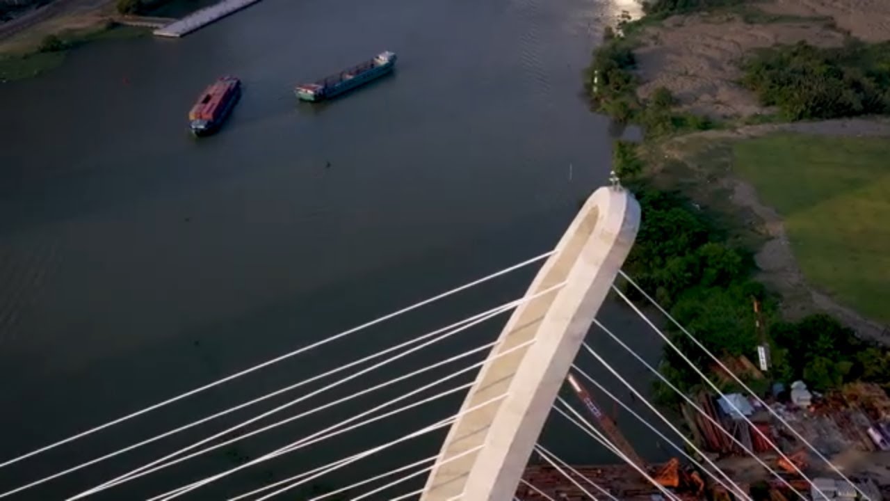Freyssinet - Thu Thiem 2 bridge - YouTube