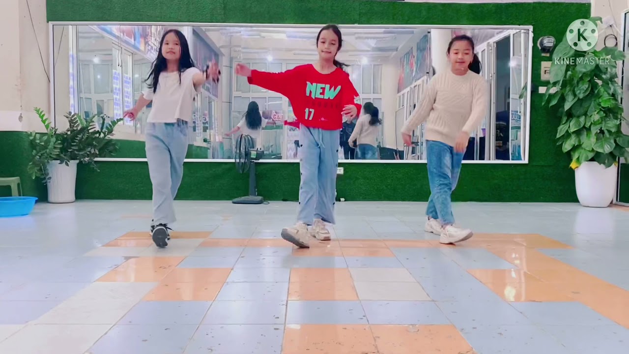 Shuffle Dance kids NGÂY THƠ #shufledance #tutorial #bichngoc - YouTube