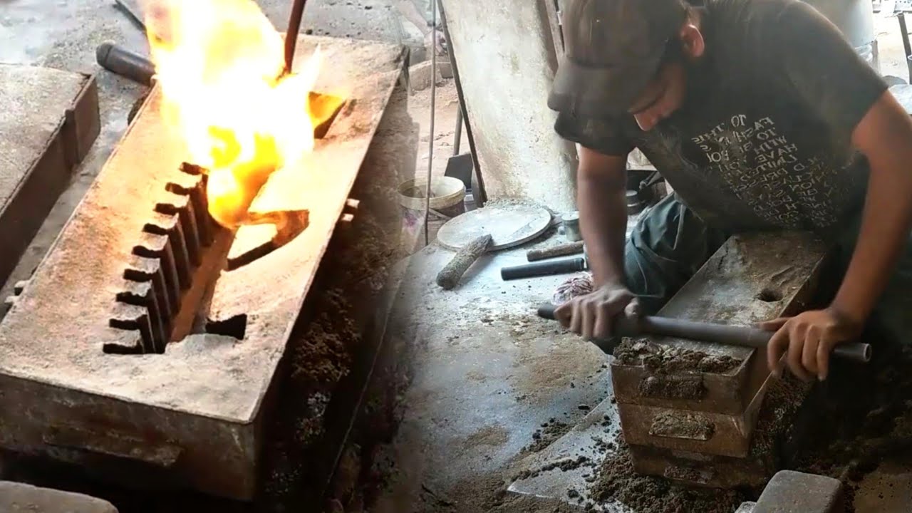 Large gear part metal casting with Great technique - YouTube