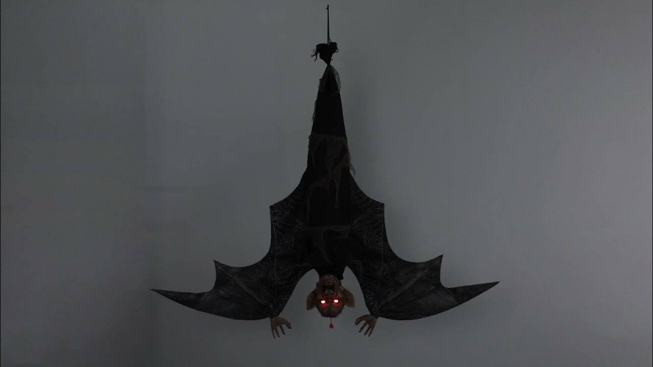 Animated 46" Menacing Hanging Vampire Bat Dracula Moving Glowing Eyes ...