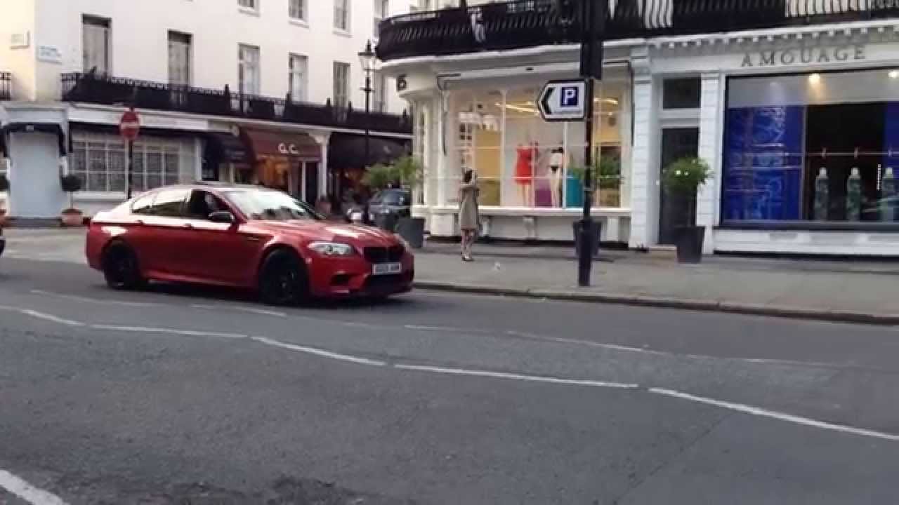 Crazy BMW M5 driver goes mad in London - YouTube