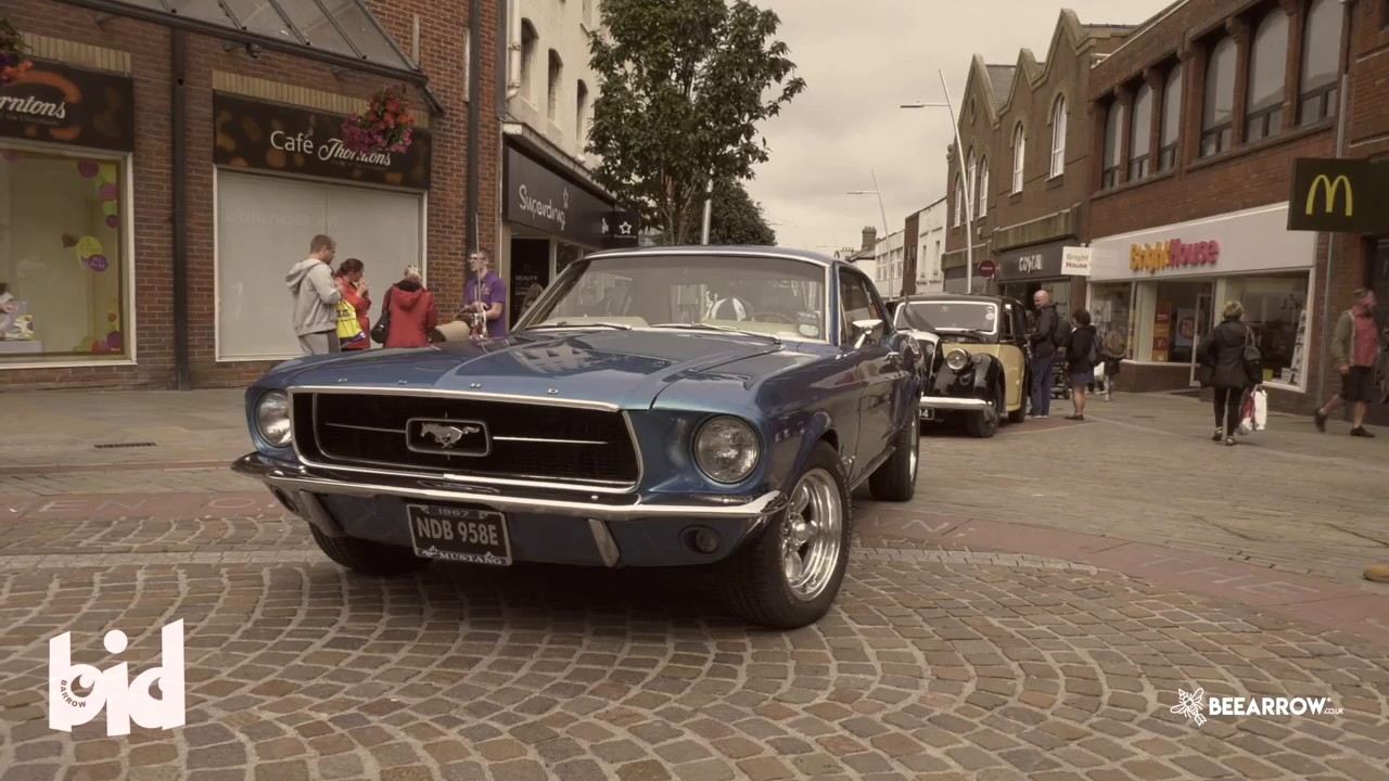 Barrow BID 2018 Classic Car & Bike Show - YouTube