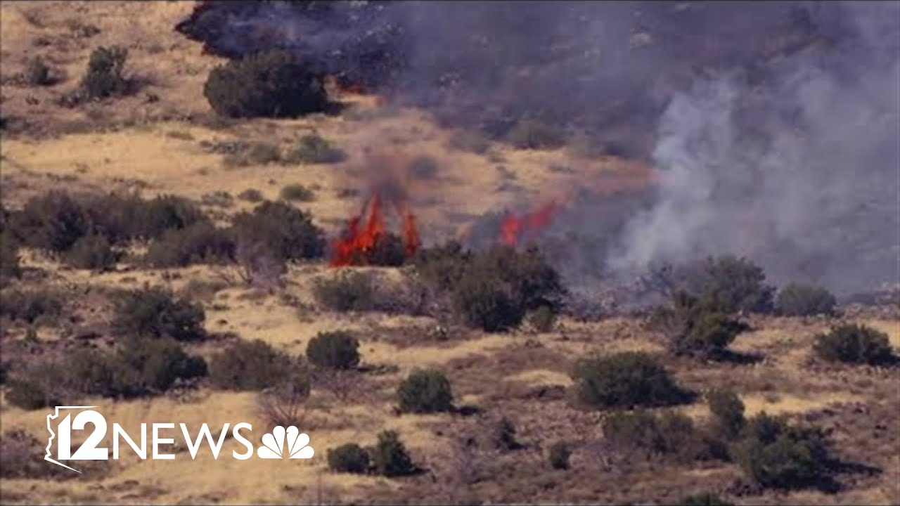 Point Fire continues to burn north of New River - YouTube