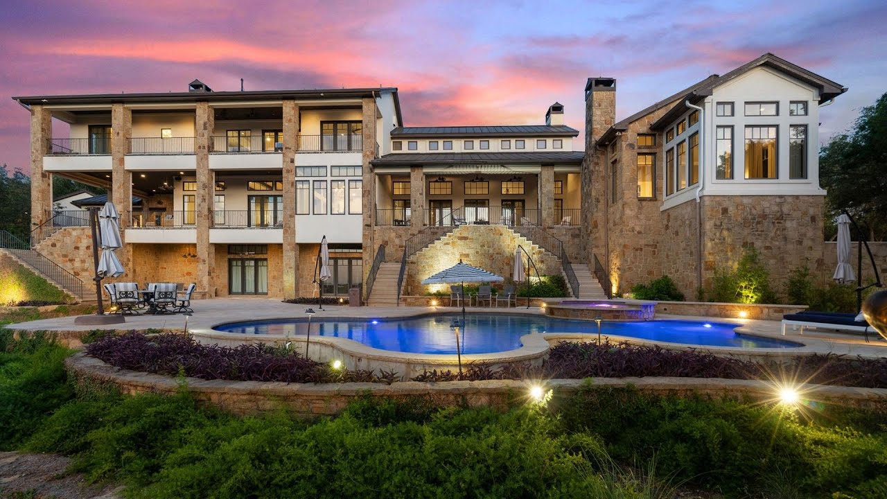 This $17,900,000 Exquisite Estate in Austin Texas offers offers the ...