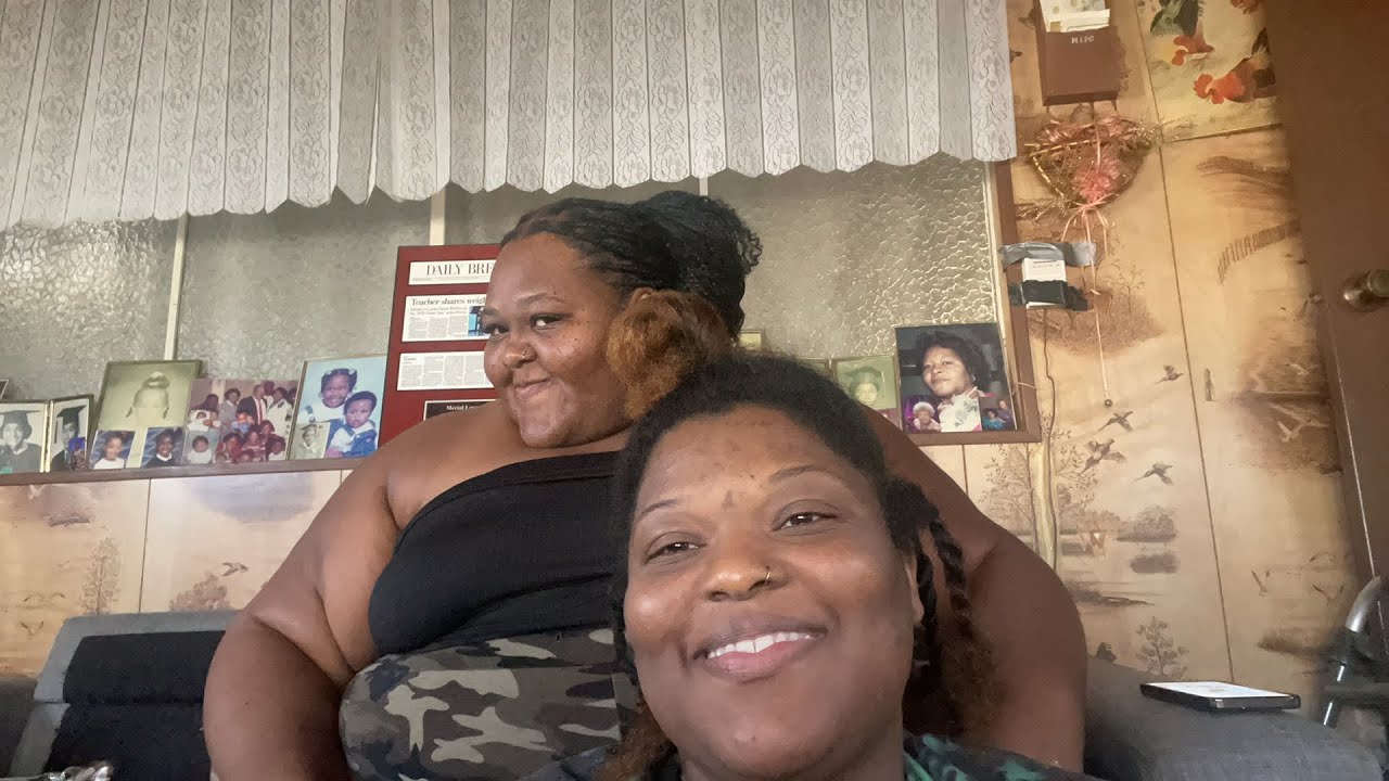Hang out with us while we do Danielle’s hair 🤣 - YouTube