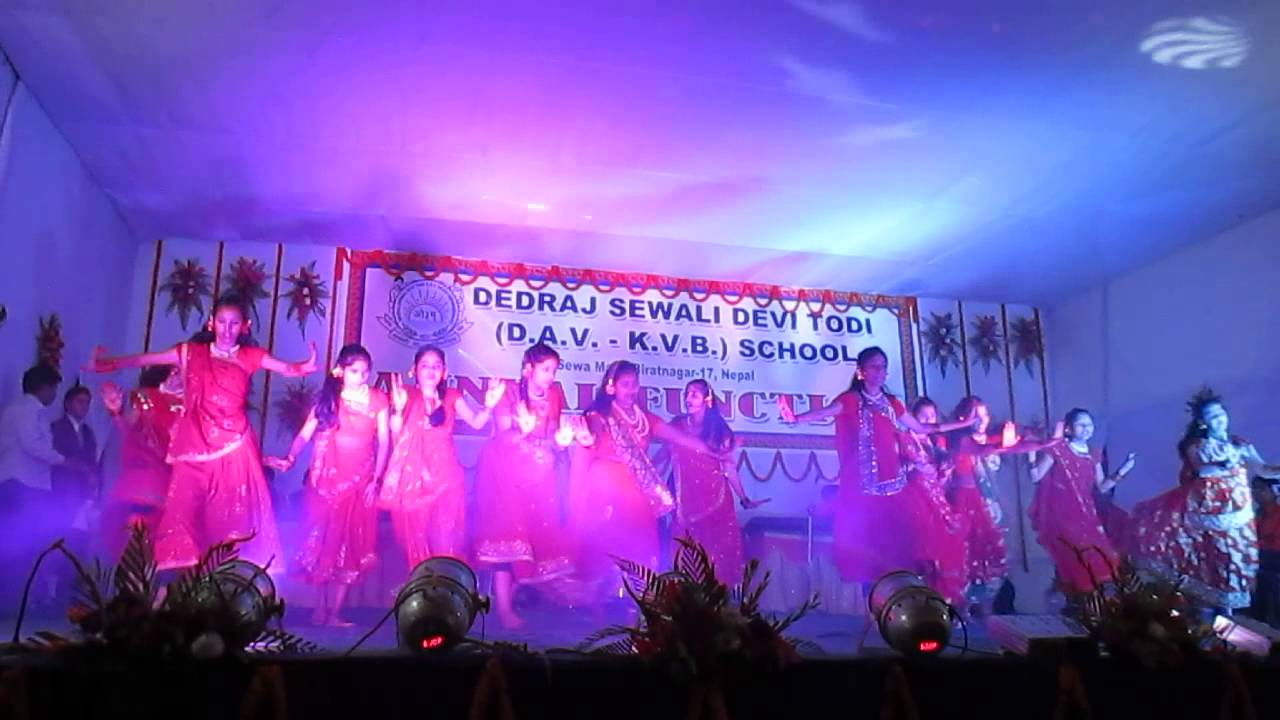Nagada Sang Dhol Baje Group Dance DAV Annual Function - YouTube