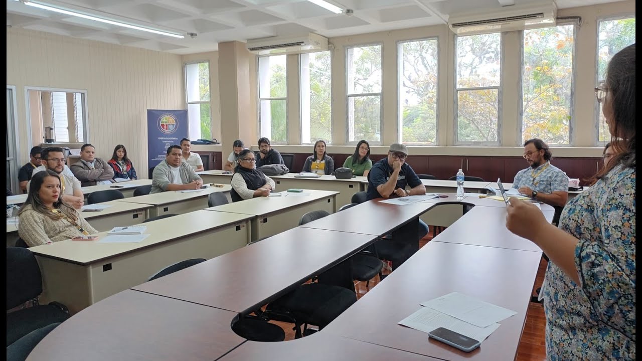 La Editorial Universitaria capacita a las autoridades de la Facultad de ...