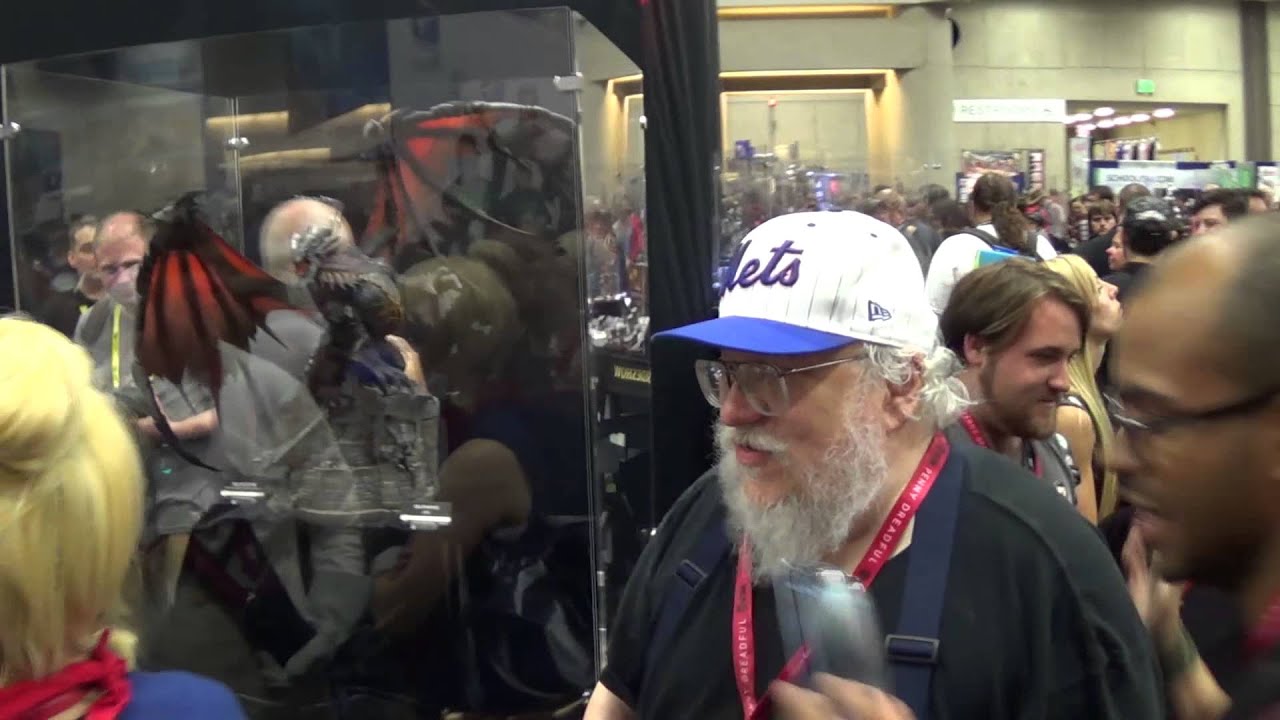 George RR Martin at Comic Con 2014 - YouTube