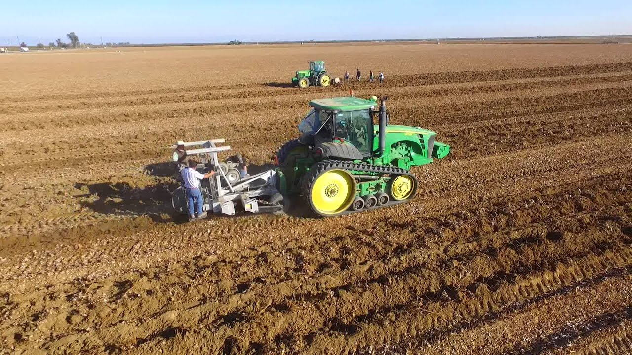 Wilcox Drip Tape Extractor Demo 2015 Part 1 - YouTube