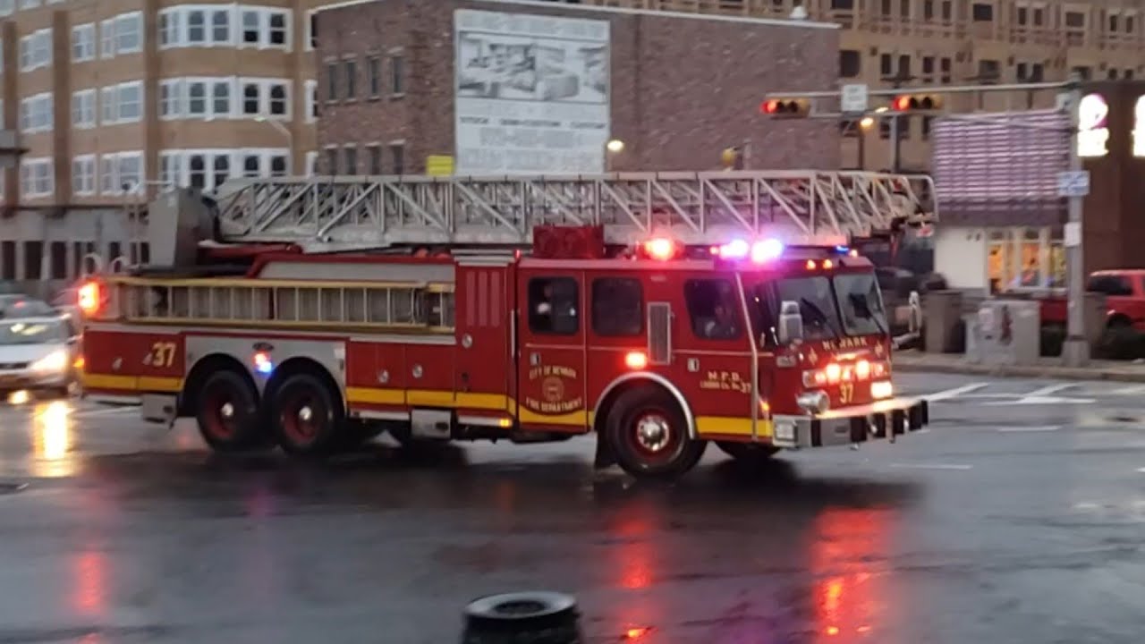 Newark Nj Fire Department Ladder 6 Responding 10-29-19 - YouTube
