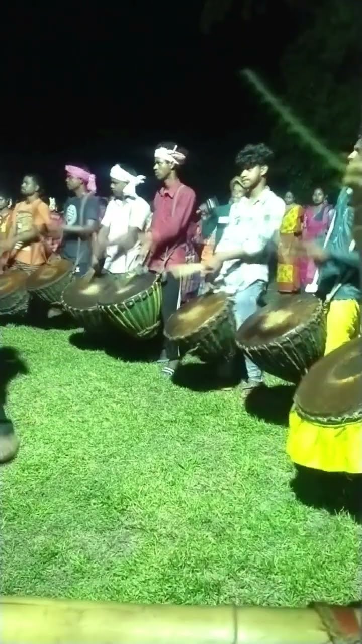 dhomsa bajana santali f,n 😀😀😀 short video #dhare sakam - YouTube