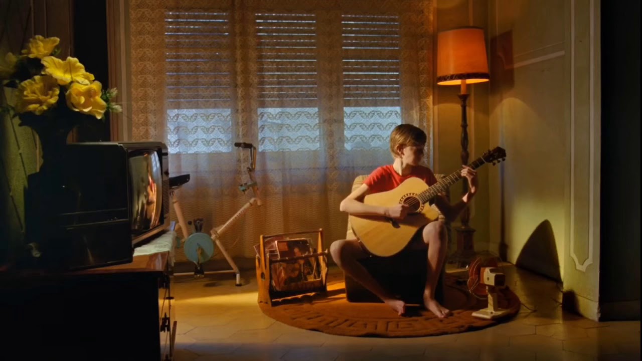 guitarricadelafuente - desde las alturas (letra) - YouTube