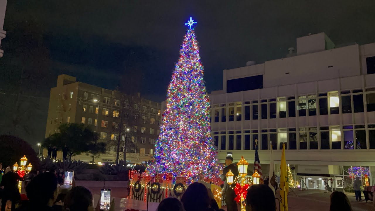 City of Glendale Holiday Tree Lighting ceremony - 12/3/2025 - YouTube
