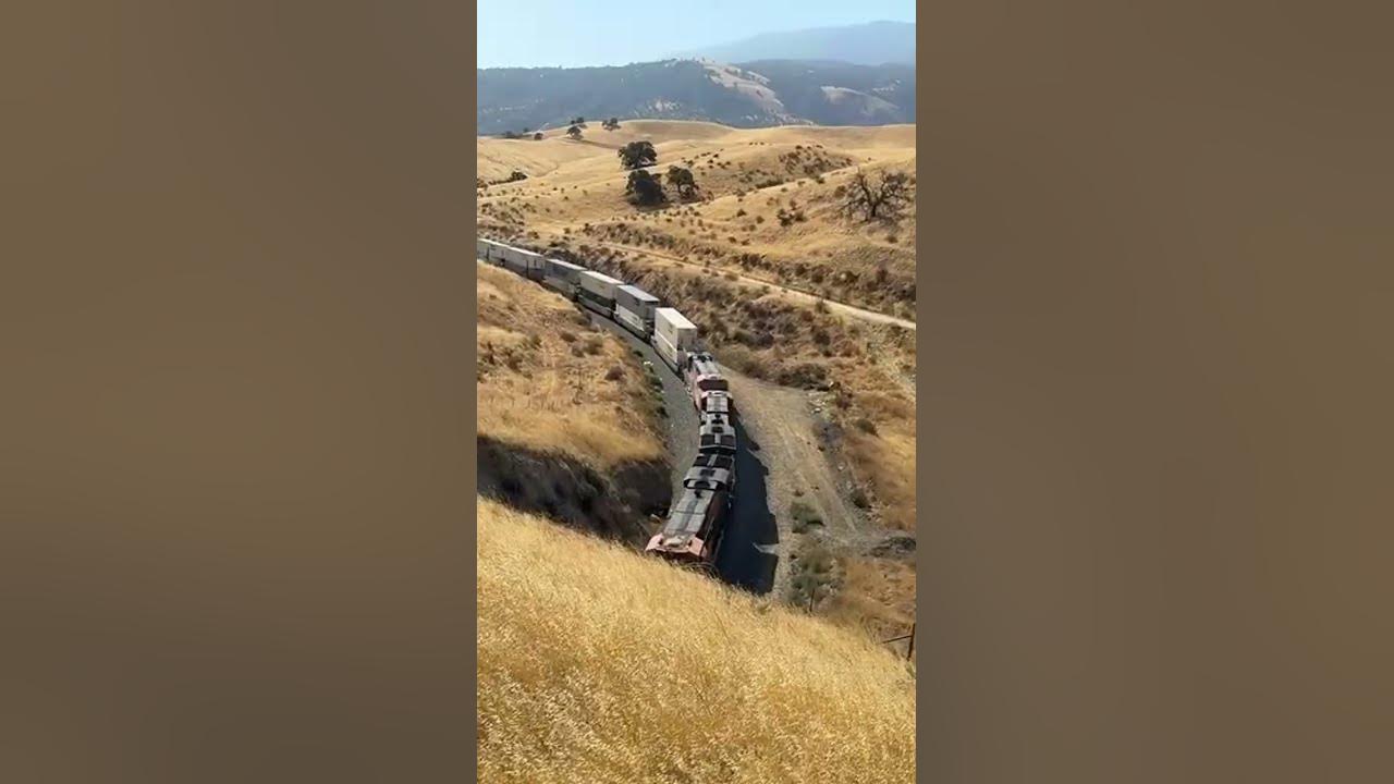 Trains at tunnel 2 ( Tehachapi) cite of derailment - YouTube