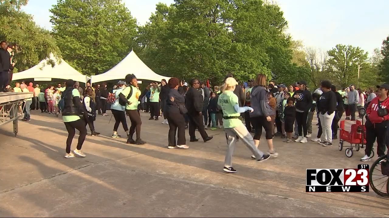 Video: ZooRun returns to Tulsa on Earth Day - YouTube