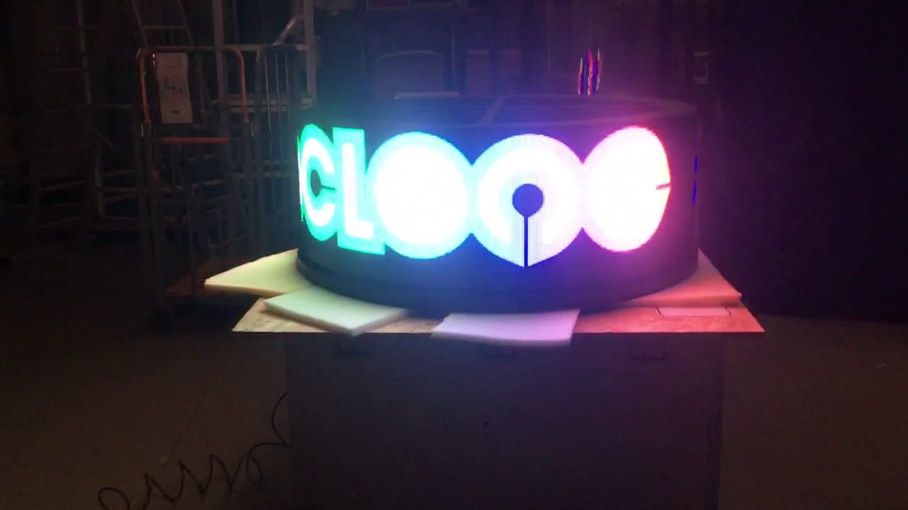 Cyclone Game LED/Digital Top Hat On - YouTube