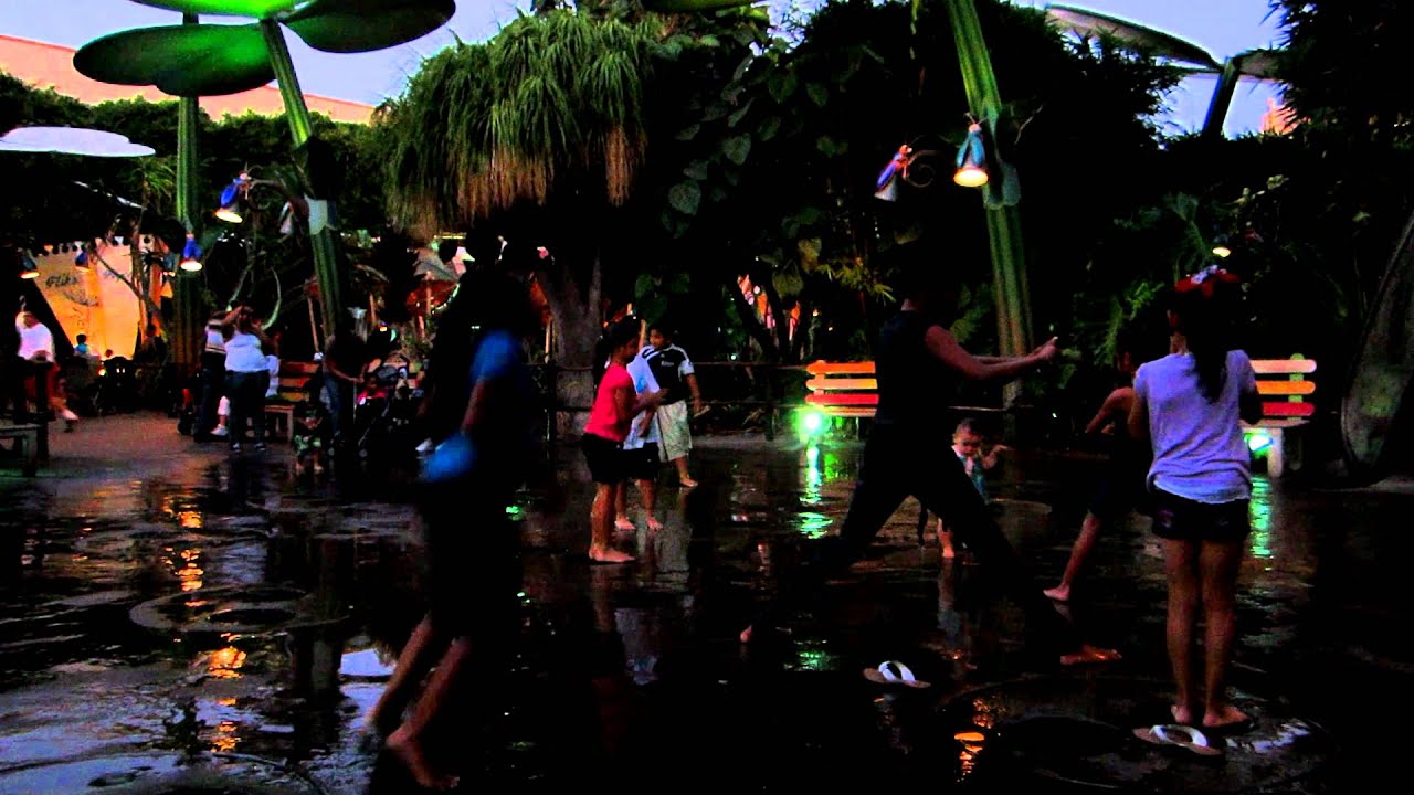 Fountain #6: A Bug's Fountain - YouTube