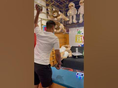 This Carnival Game is impossible to win #carnivalgames #rigged - YouTube