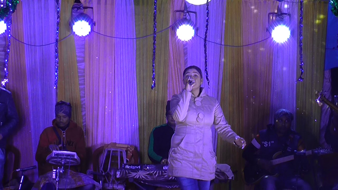 Laila Main Laila (singer : jhilik) - YouTube